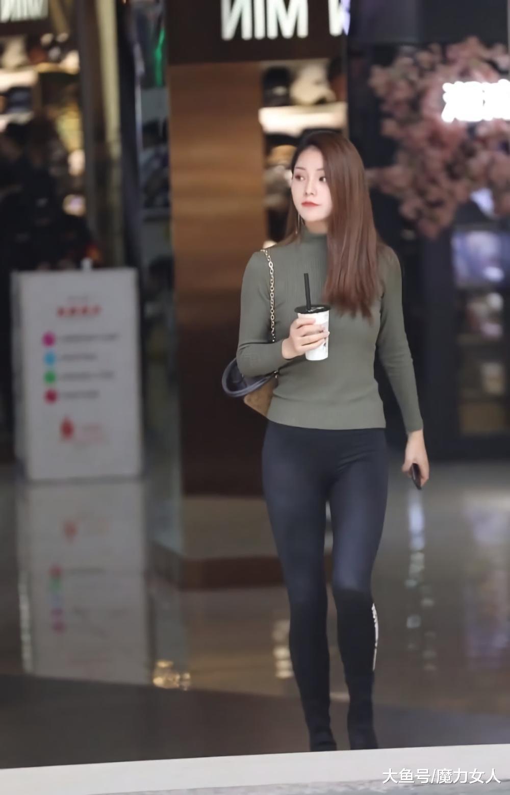 健美裤天后 健美裤 健美裤突出 大山谷图库